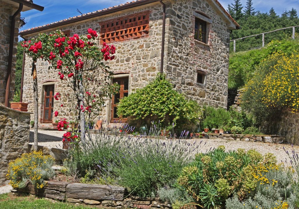 Lippiano Holiday Rental Farmhouse Il Corso located Umbria, Italy.